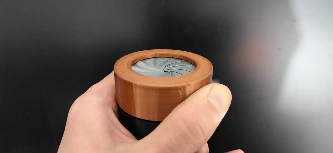 Creating the best engagement ring box - Iris Calculator